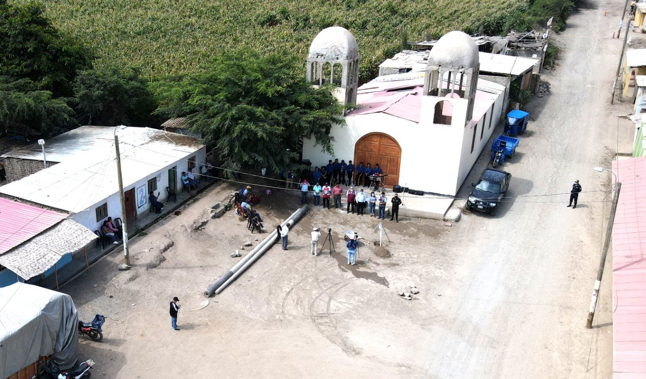 Colocación de la primera piedra de la creación del parque recreativo en ...