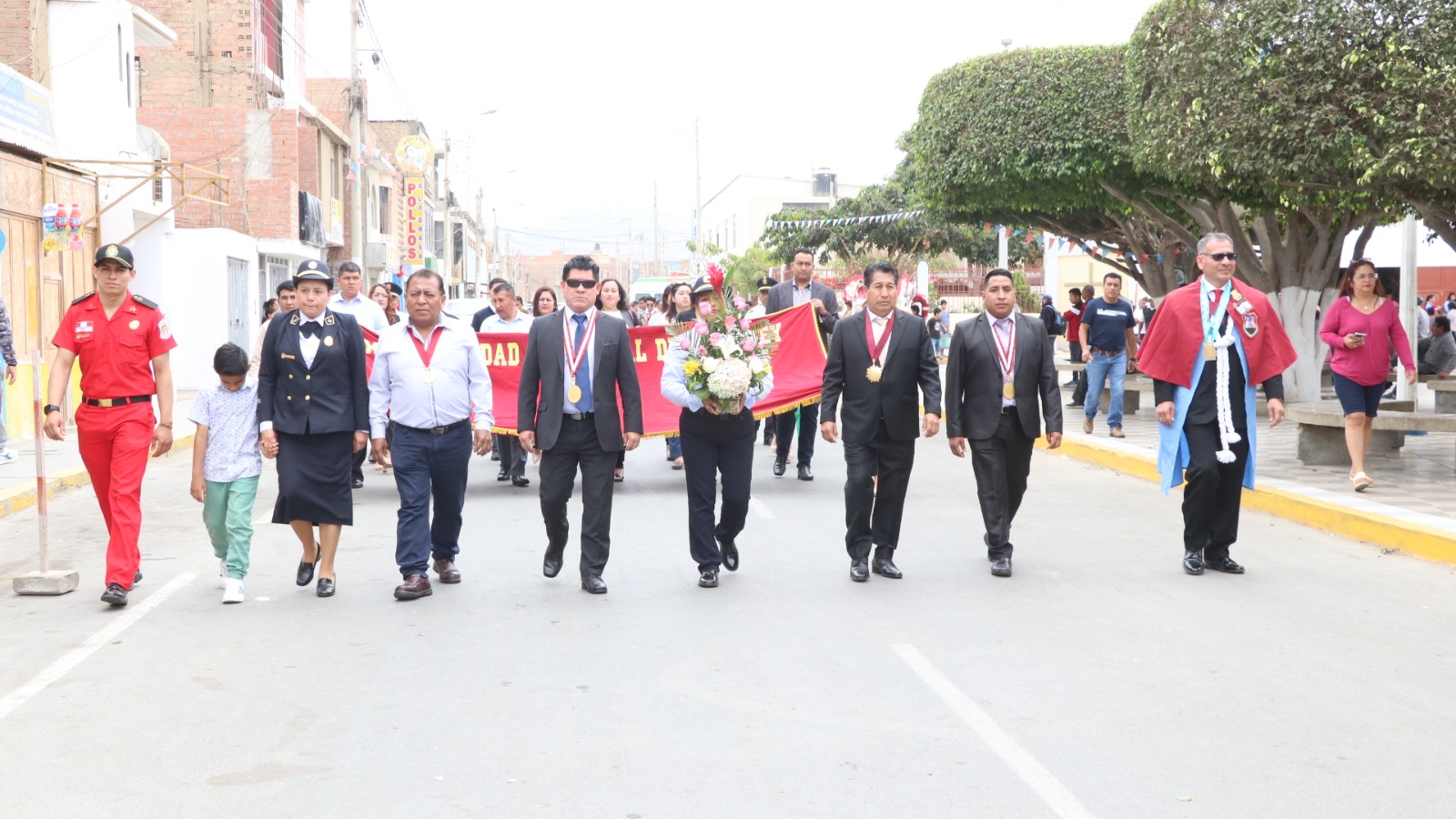 MPH rindio homenaje a heroe Miguel Grau y la Marina de Guerra del Peru ...